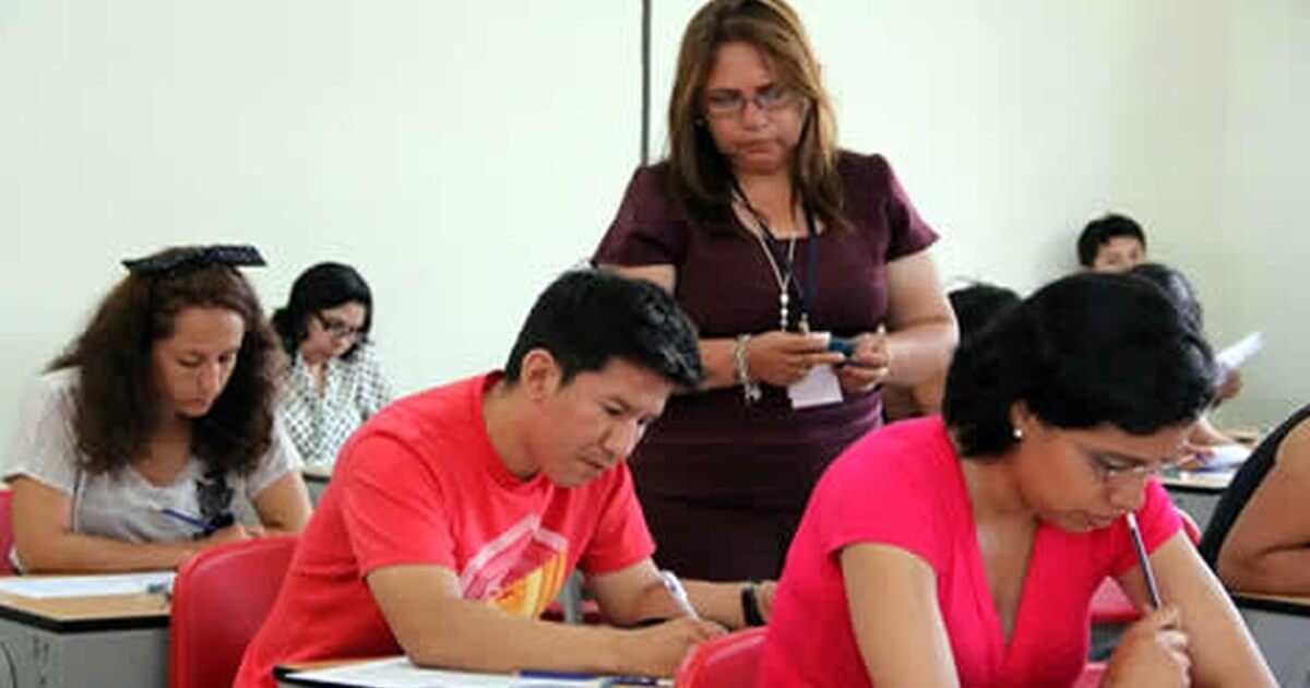 Presentan Pruebas A La Fiscalía De Filtración De Examen De Docentes